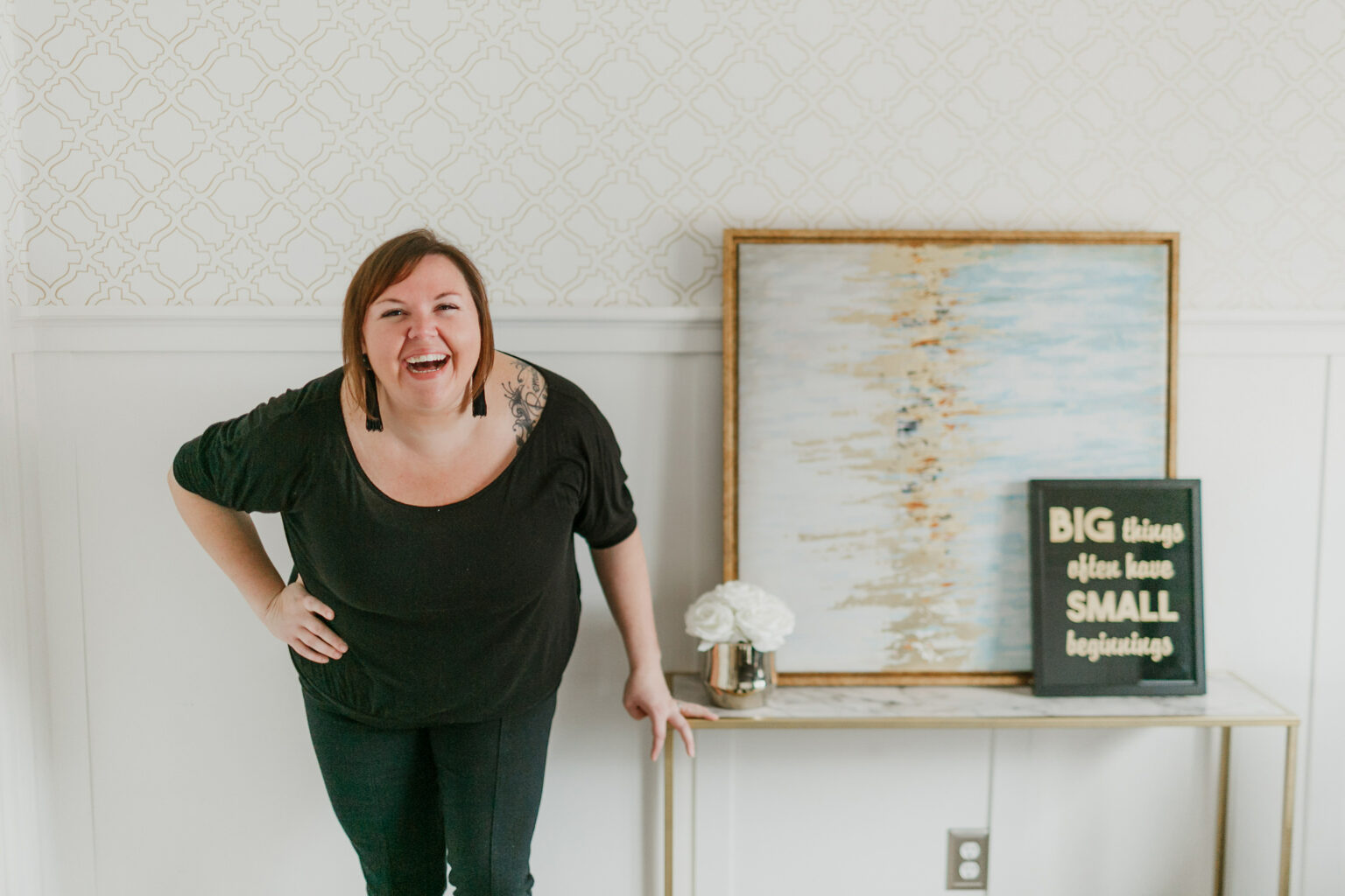 Virtual Assistant Pricing: Hourly vs. Packages